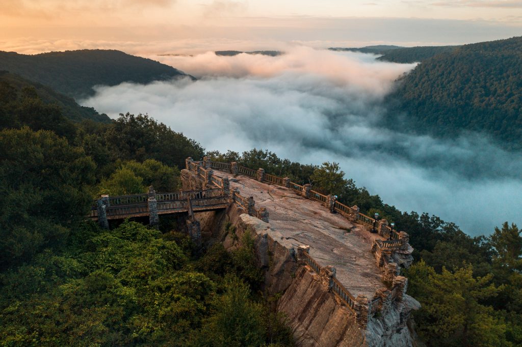 These 5 state park overlooks show off West Virginia’s spring foliage ...