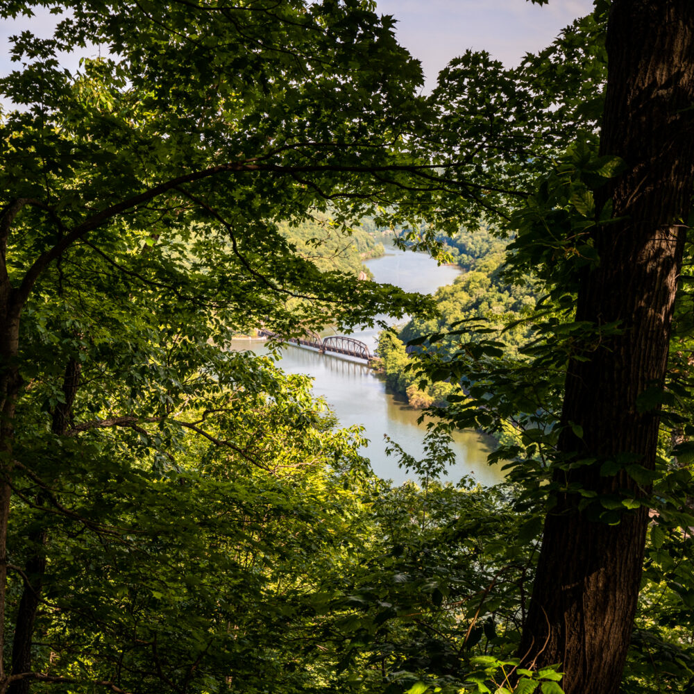 Hawks Nest State Park – Scenic Views, Outdoor Fun & Adventure in WV